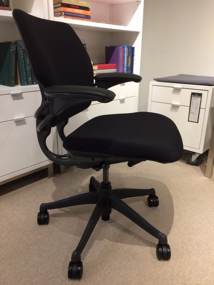The Humanscale Freedom Chair, reviewed – Office Thrones